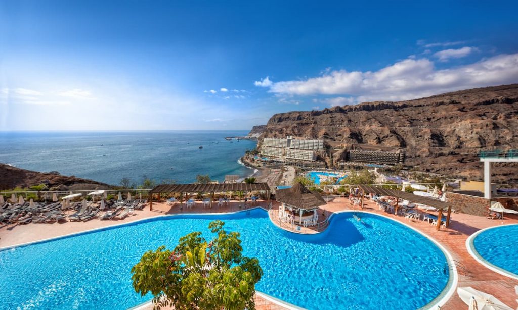 Fall in love with the views from the Mogán Princess hotel