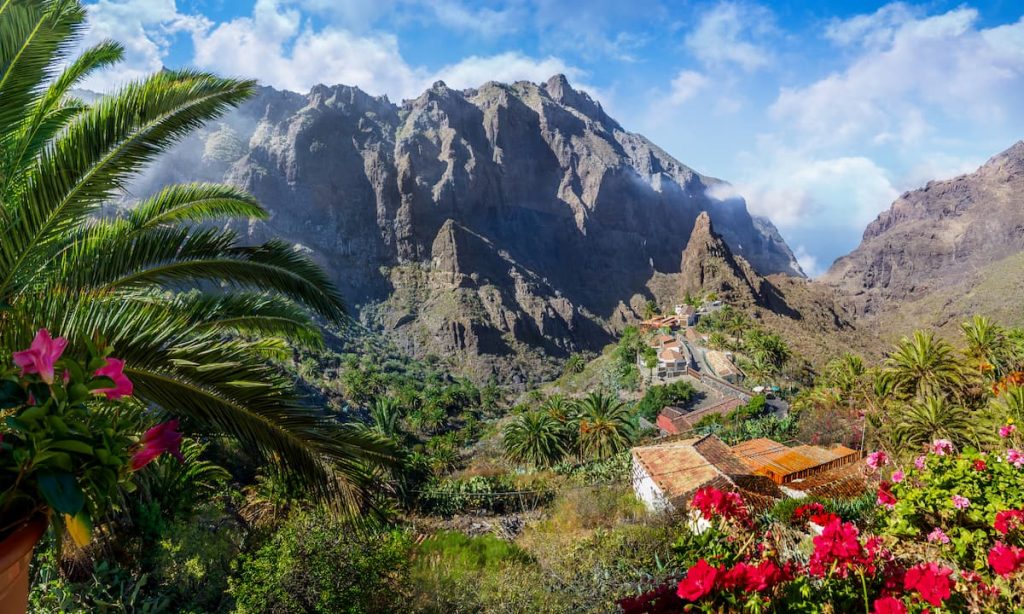 Masca Tenerife: Lush mountains to the sides and the sea at your feet.