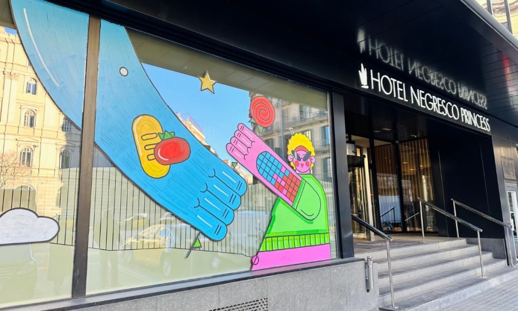 Hotel Negresco Princess estrena mural.